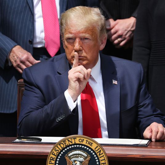 Trumpmania Hits Alabama With Massive Rally