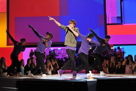 A Complete Guide to Justin Bieber’s Dance Moves