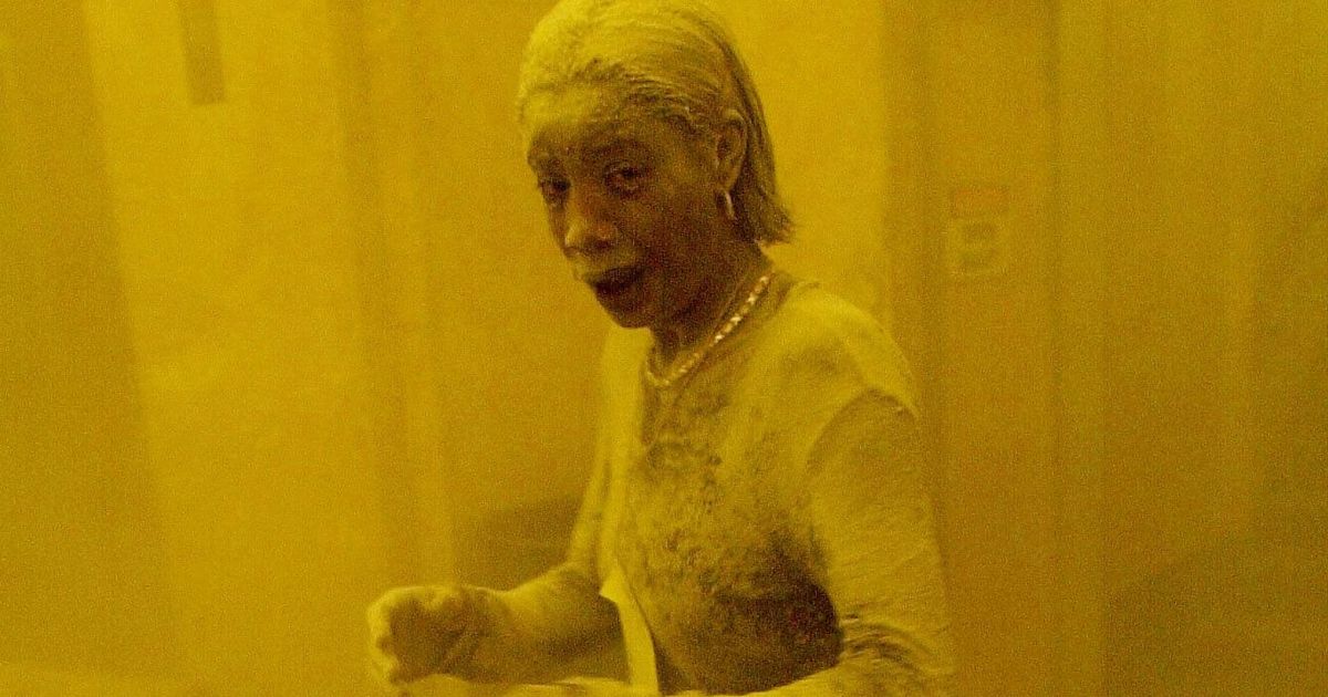 Marcy Borders, the Woman From the Famous 9/11 ‘Dust Lady’ Photo, Dies ...