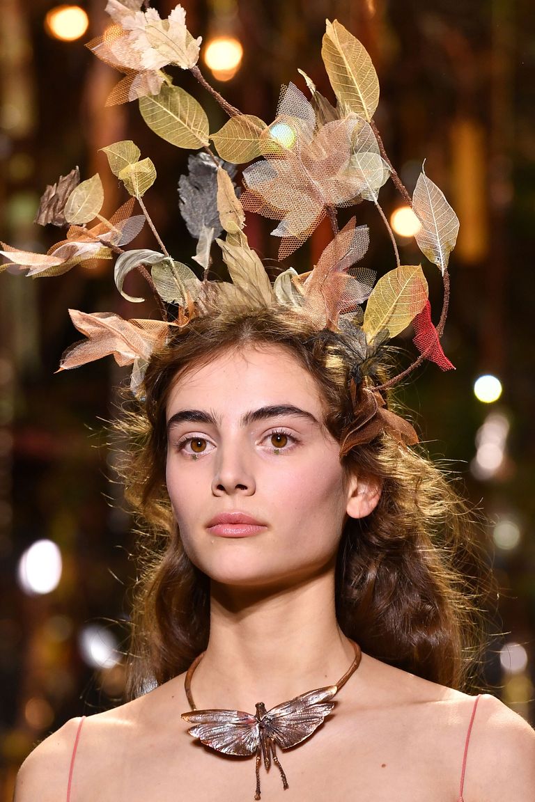 Dior Couture's Spring 2017 Beauty Had Starry Glitter Makeup