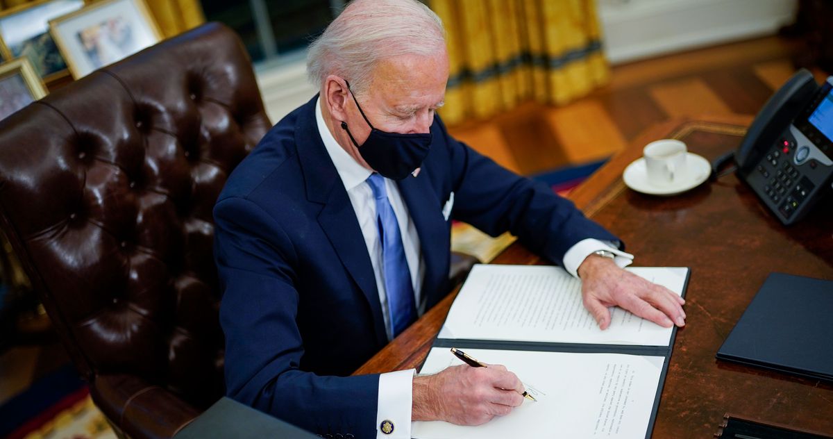 What Pen Does Biden Use to Sign Executive Orders? | The Strategist
