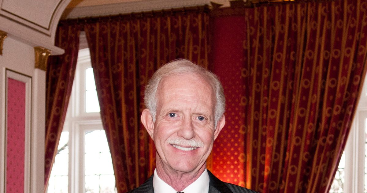 Captain Sully Is an Expert on Everything