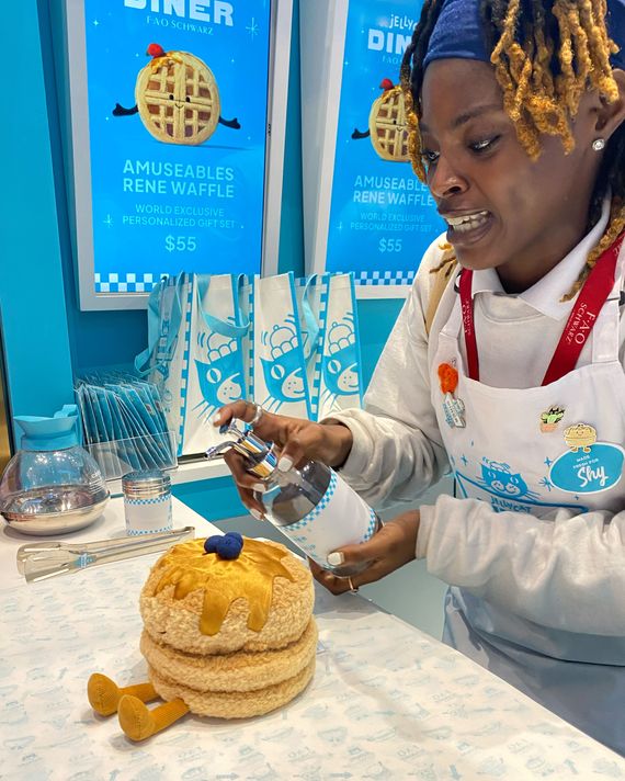A Visit to the Jellycat Diner at FAO Schwarz in New York | The Strategist
