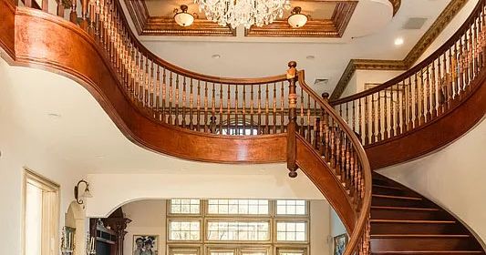 A Jamaica Estates Home With a 32-Foot-Long Indoor Pool