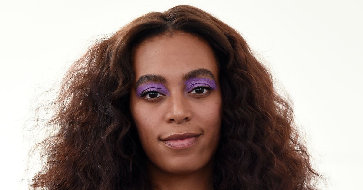 Solange Scores Her First No. 1 Album With A Seat at the Table, Beating ...